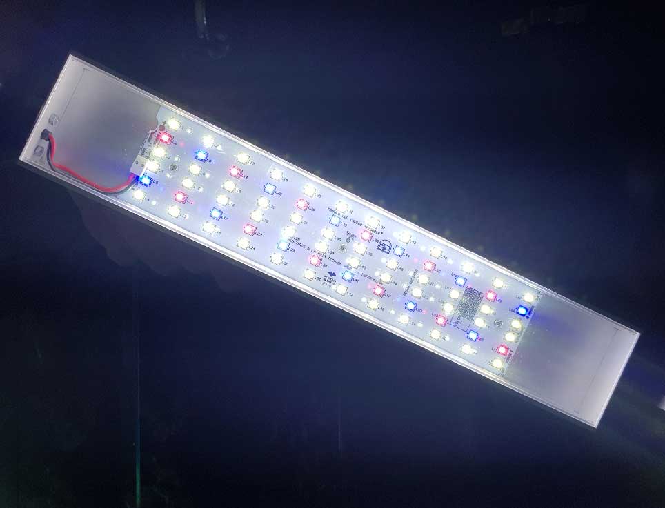 Acuarios Plantados - LED Full Spectro Aqualumina
